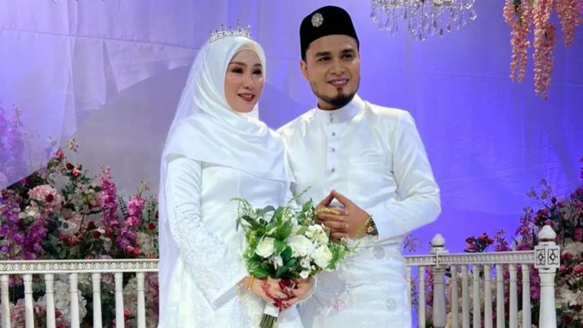 Penyanyi Shahir AF selamat bergelar suami dengan sekali lafaz - BERITA Mediacorp